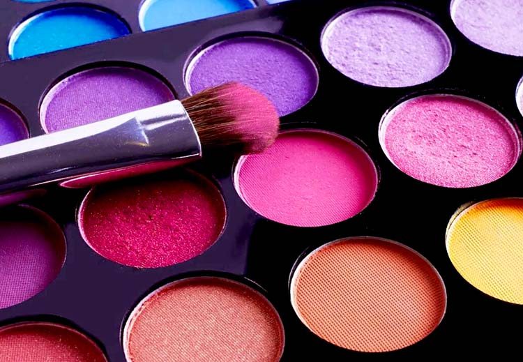 How to Apply Colorful Eyeshadow Like a Pro - Grltalk.com