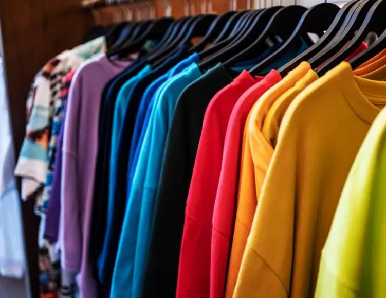 How to Use Color to Your Advantage in clothing: understanding the ...